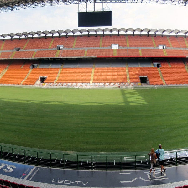 AC Milan Tickets | 2026 Games & Schedule | SeatGeek.ca