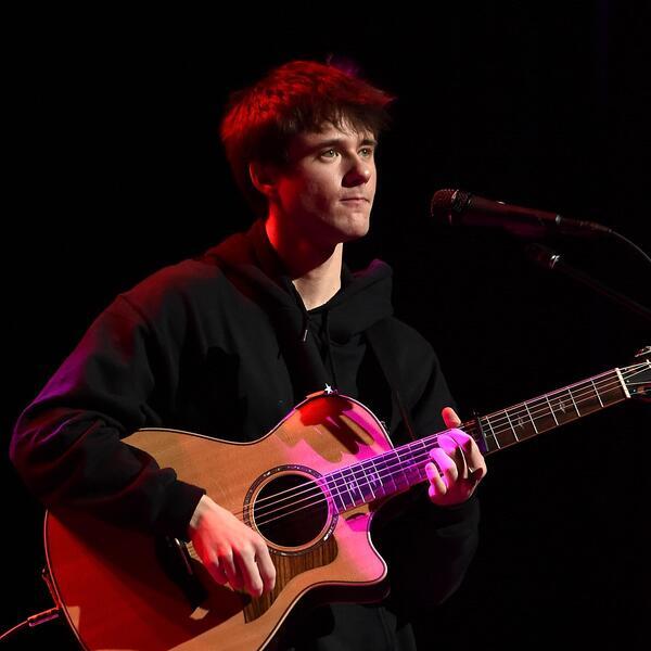 Alec Benjamin Tickets & 2025-2026 Concert Tour Dates | SeatGeek