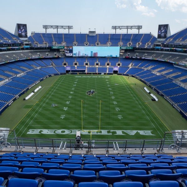 Army Black Knights vs Navy Midshipmen Football tickets in Baltimore (M ...