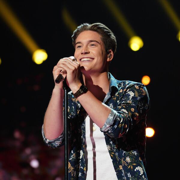 Cameron Whitcomb Tickets & 2025-2026 Concert Tour Dates | SeatGeek