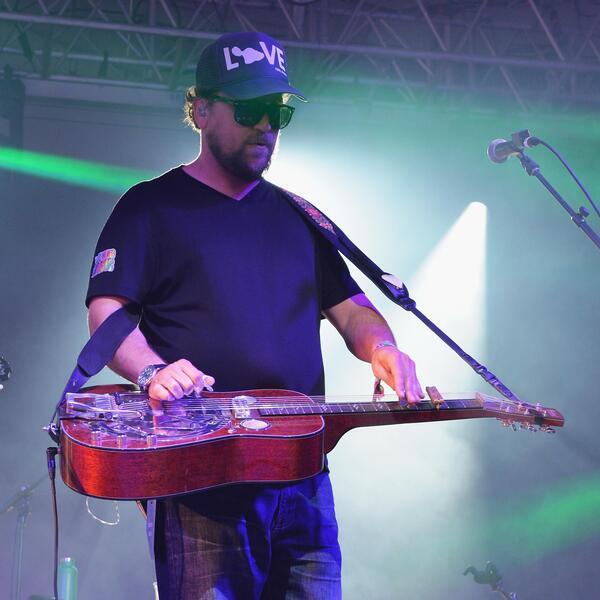 Dave Bruzza Tickets & 2025-2026 Concert Tour Dates | SeatGeek.ca