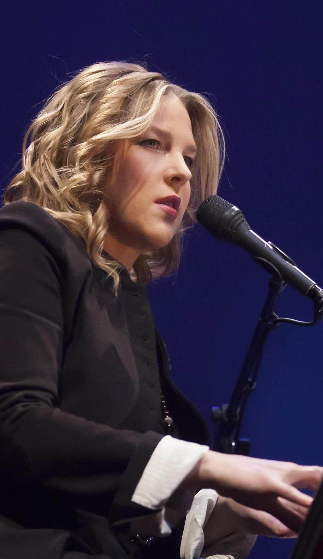 Diana Krall Detroit concerts 2025 | SeatGeek Diana Krall Detroit concerts 2025 | SeatGeek