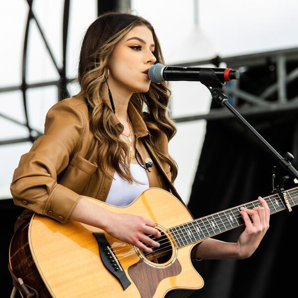 Hailey Benedict Tickets & 2025-2026 Concert Tour Dates | SeatGeek