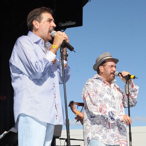 Hansel Y Raul Tickets & 2025 Concert Tour Dates | SeatGeek.ca