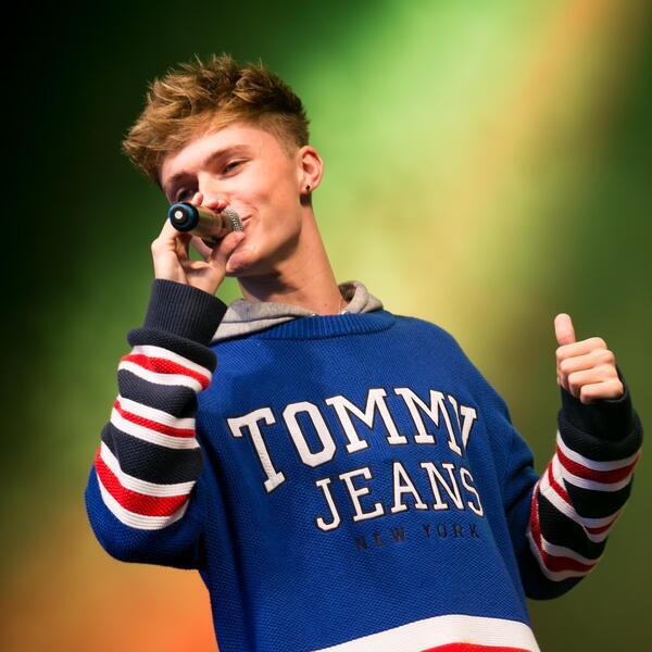 HRVY Tickets & 2025 Concert Tour Dates | SeatGeek.ca