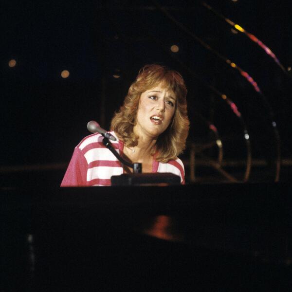 Jennifer Warnes Tickets & 2025 Concert Tour Dates | SeatGeek.ca