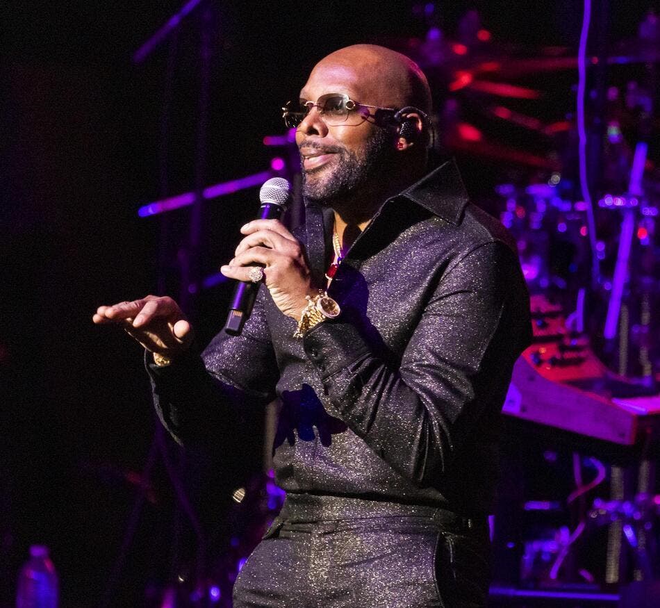 Arie Crown Theater Tickets | 2025 Arie Crown Theater Events | SeatGeek