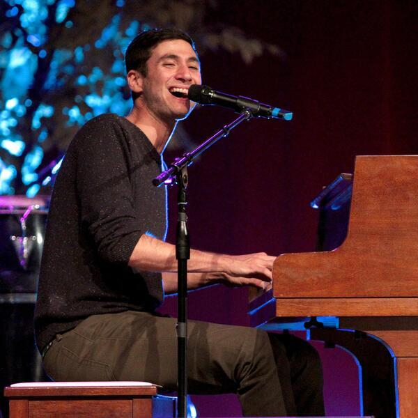 Joey Dosik Tickets & 2026 Concert Tour Dates | SeatGeek.ca