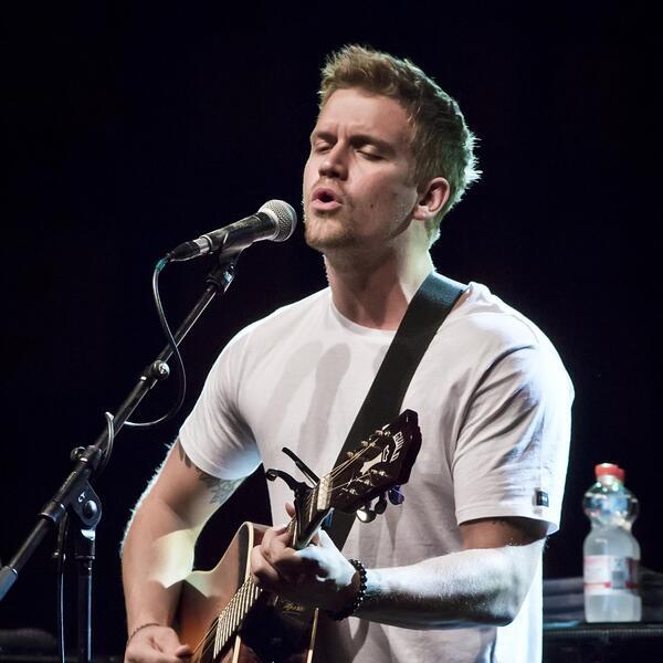 Levi Hummon Tickets & 2025 Concert Tour Dates | SeatGeek.ca