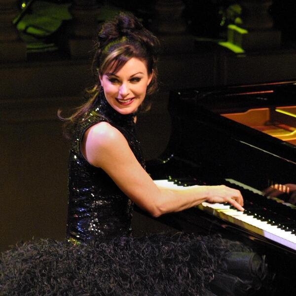 Lorie Line Tickets & 2025 Tour Dates | SeatGeek.ca