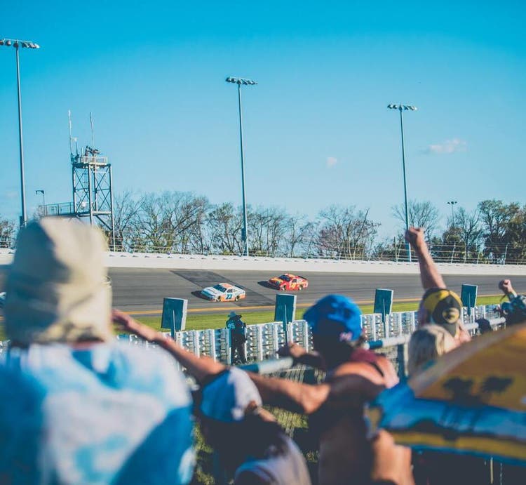 Phoenix Raceway Seating Chart & Seat Views | SeatGeek