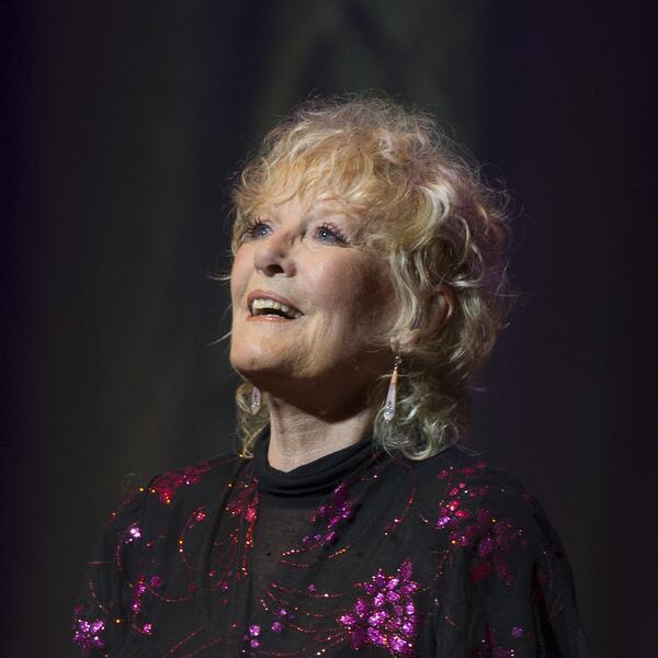 Petula Clark Tickets & 2025 Concert Tour Dates | fr.SeatGeek.ca