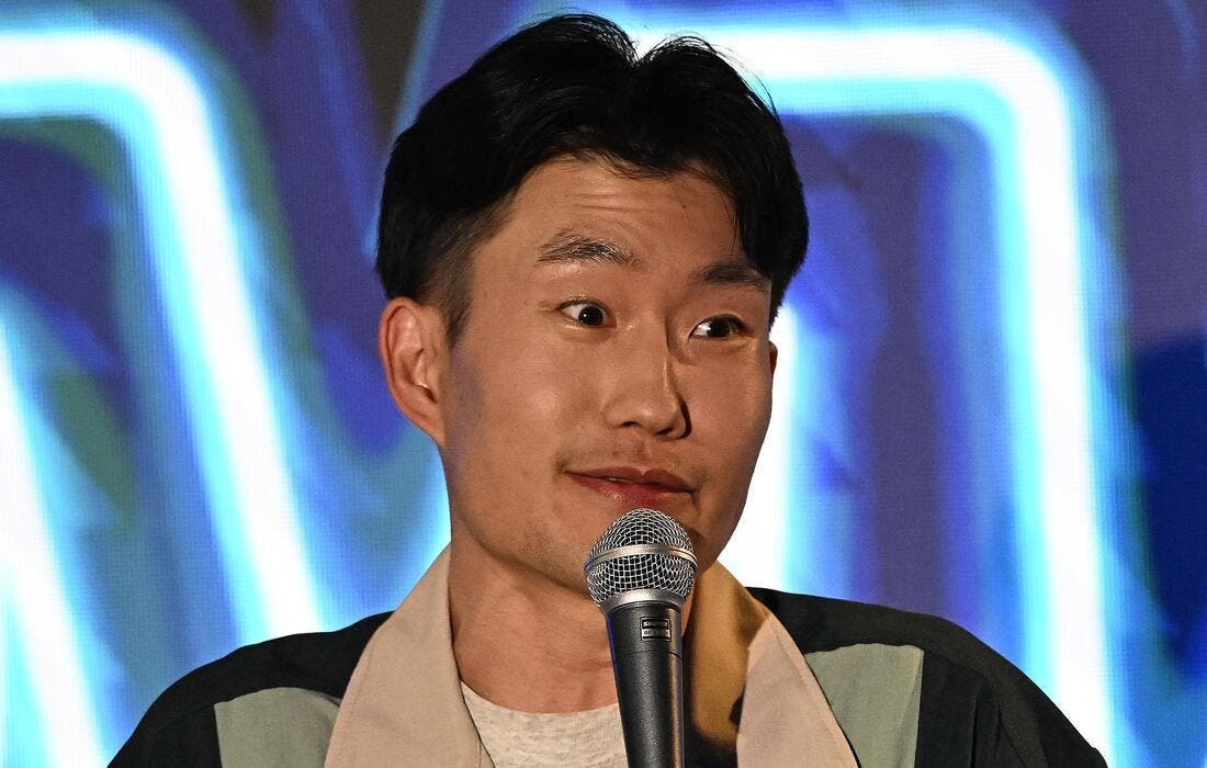 Seattle Comedy Calendar & Tickets 2025-2026 This Weekend | SeatGeek