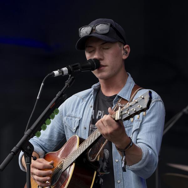 Sam Barber (18+) tickets in Fort Worth (Billy Bob's Texas) - Dec 5, 2025 at 10:00pm | SeatGeek