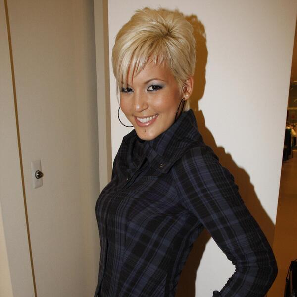 Tami Chynn Tickets & 2025 Concert Tour Dates | SeatGeek.ca