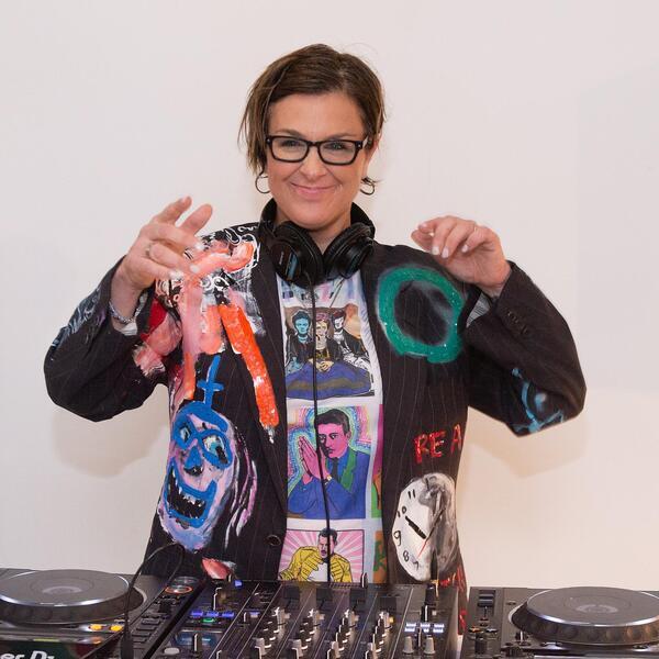 Tracy Young Tickets & 2025 Tour Dates | SeatGeek.ca