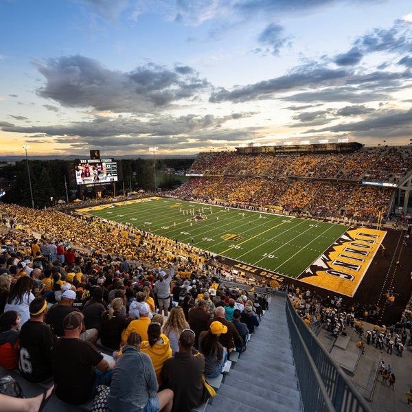 Utah at Wyoming tickets in Laramie (Jonah Field at War Memorial Stadium ...