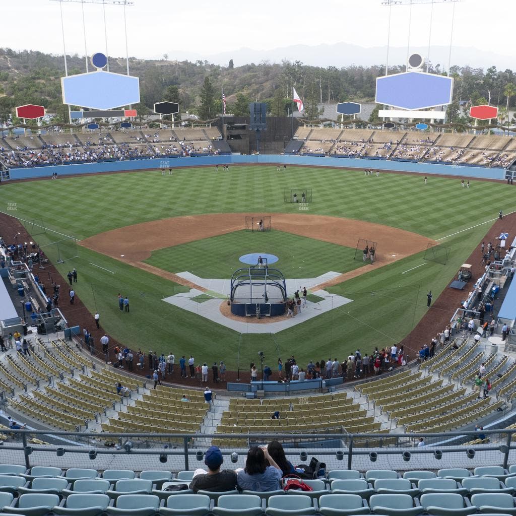 Dodger Stadium - Section 1 Rs Seat View | SeatGeek