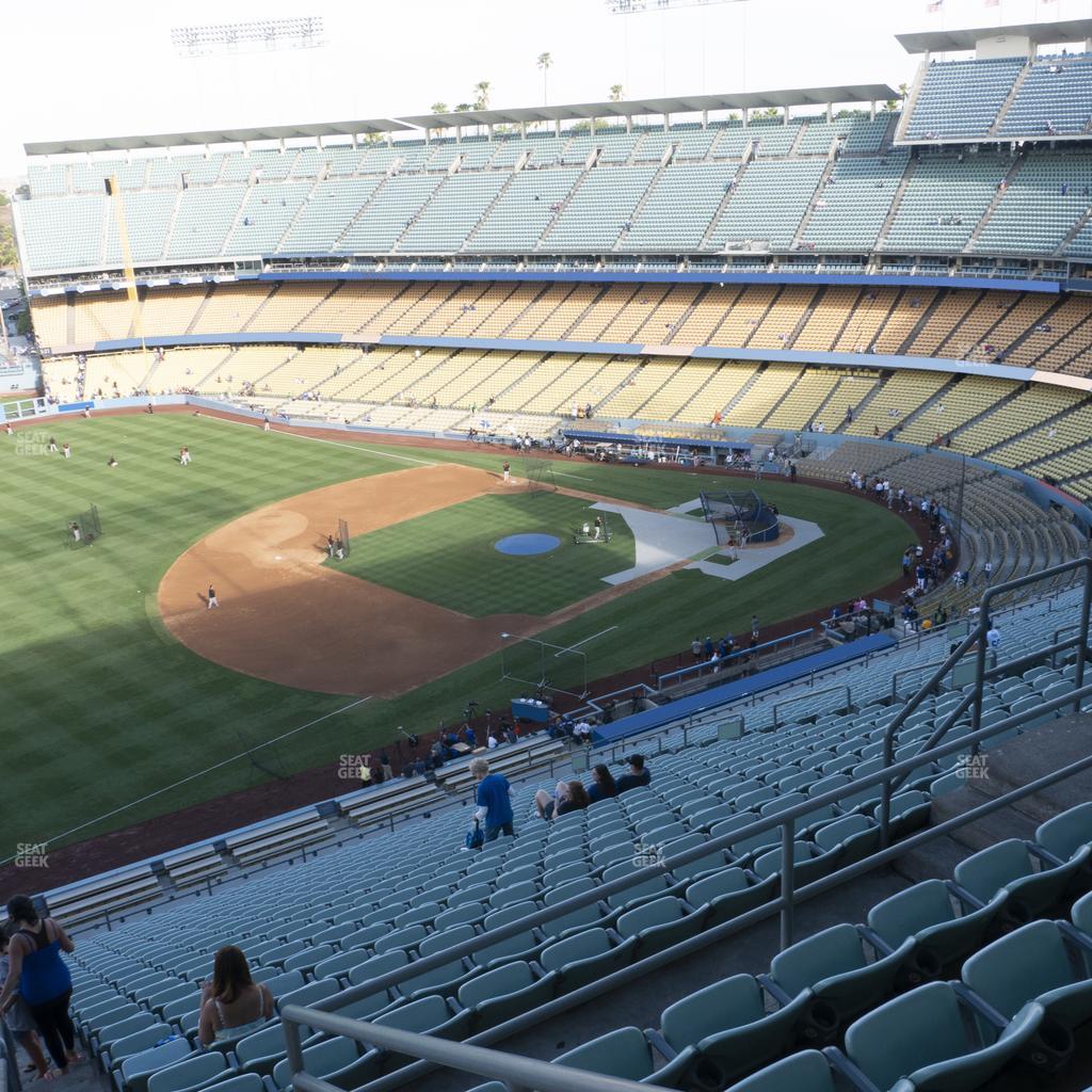 Dodger Stadium - Section 33 Rs Seat View | SeatGeek