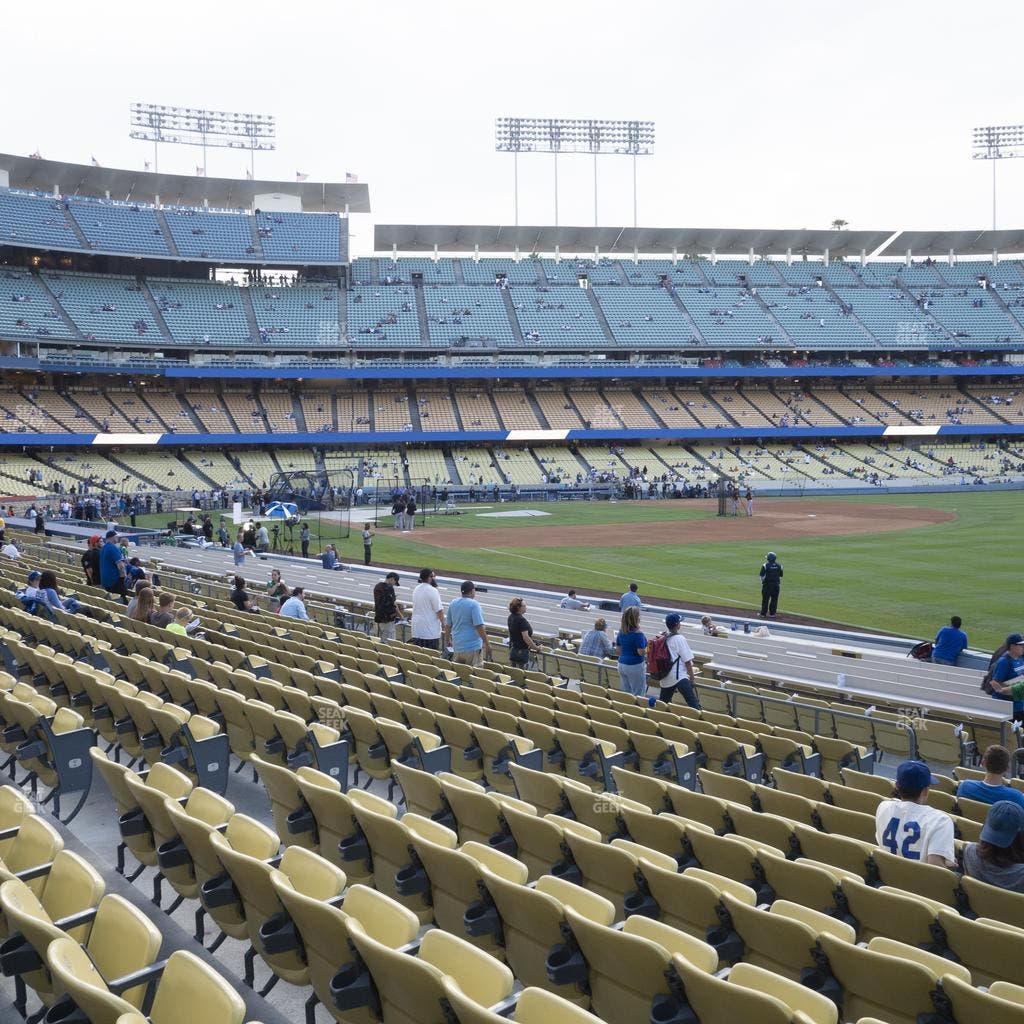 Dodger Stadium - Section 44 Fd Seat View | SeatGeek