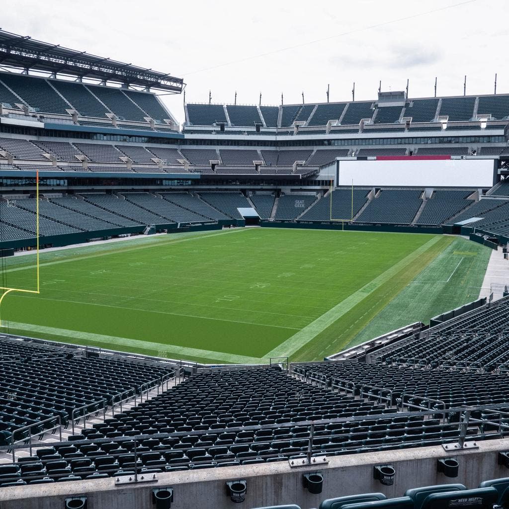 Lincoln Financial Field - Section 132 Seat View | SeatGeek