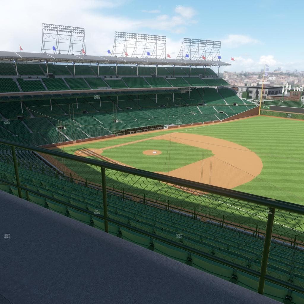 Wrigley Field - Section 328 Right Seat View | SeatGeek